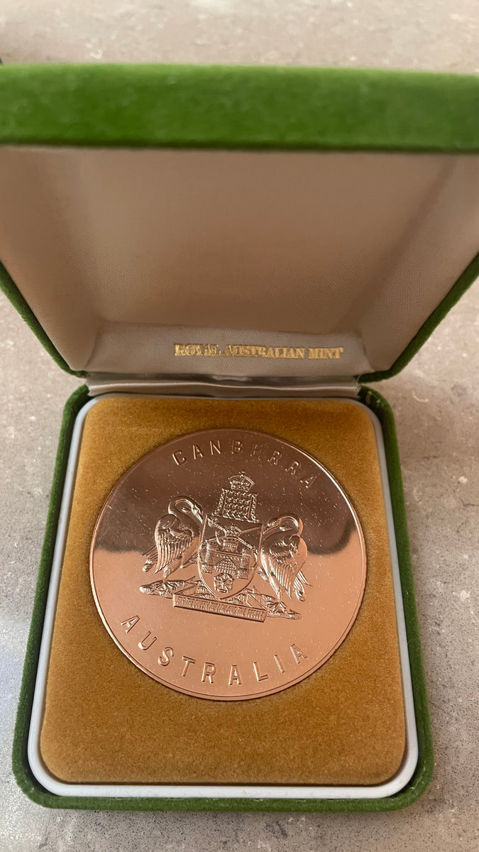 Australia 1966 The Royal Australian Mint "Canberra Attractions" Medall ...
