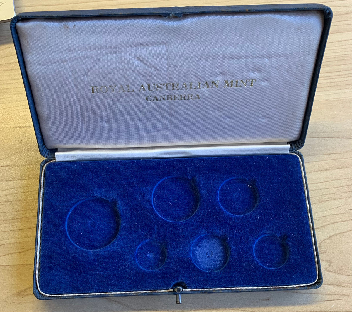 Australia 1966 Royal Australian Mint Proof Year Coin Set Light Blue Ca ...