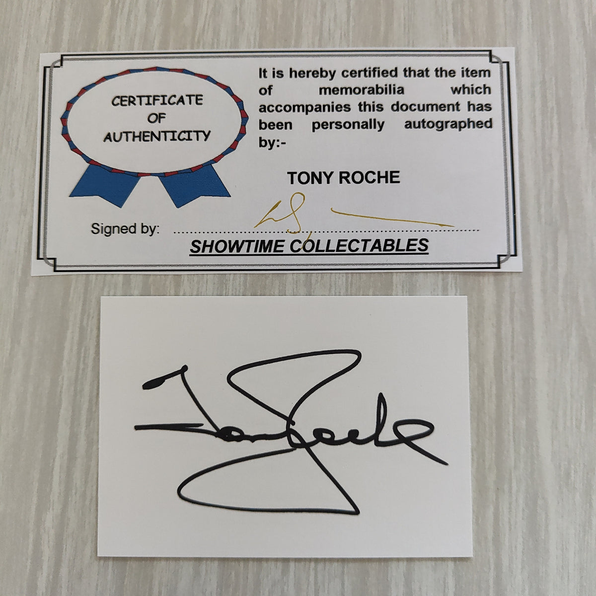 3 x Tennis Player Authenticated Signatures Ken Rosewall, Tony Roche, E ...